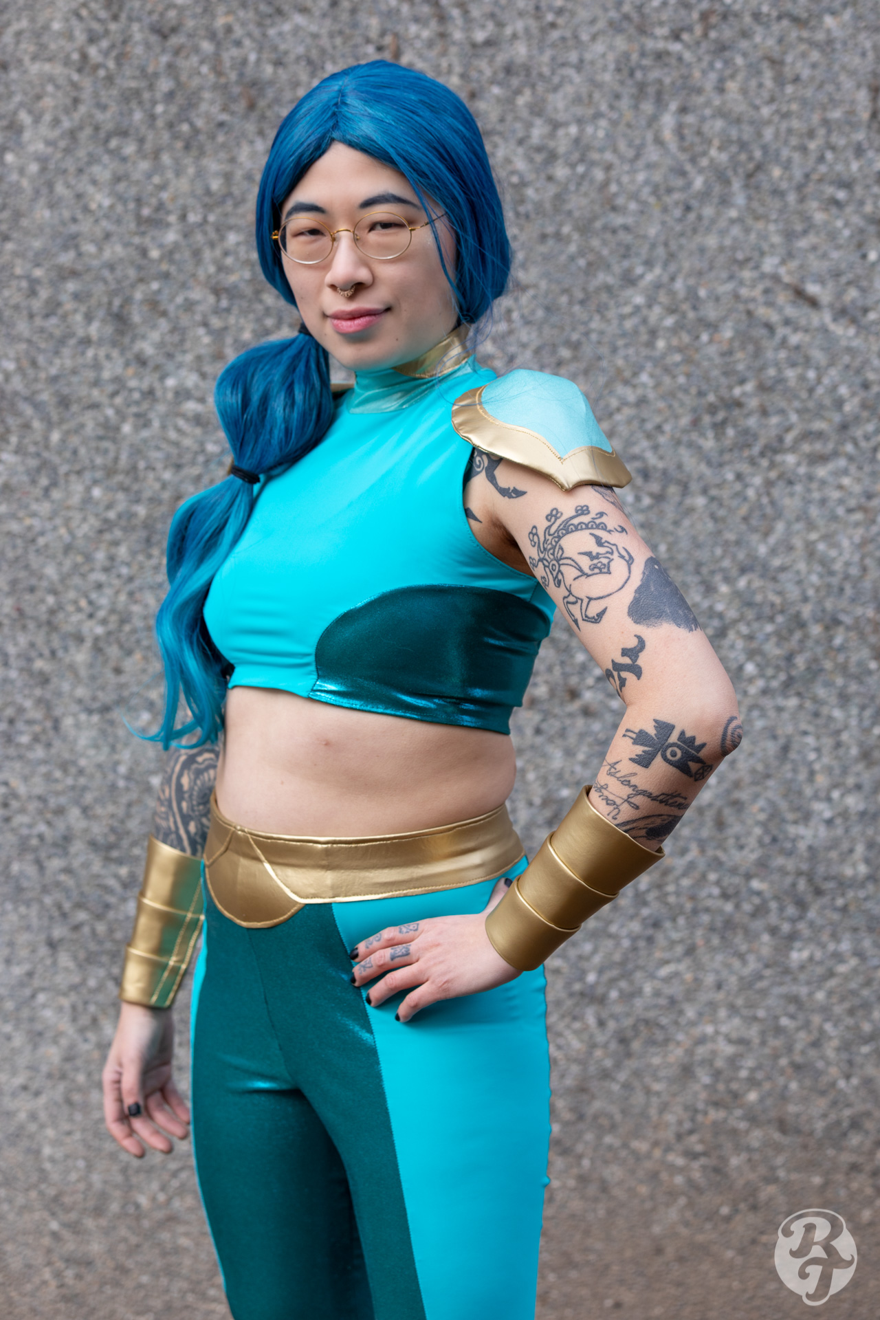 We Must Be Strong: She-Ra and Mermista Cosplay – RandomTuesday
