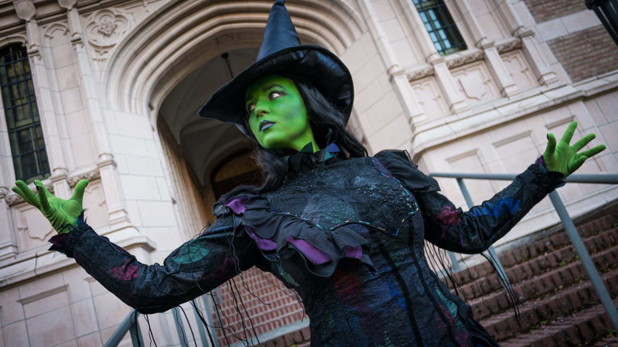 They Stayed True: Bae and the Reader Cosplay – RandomTuesday