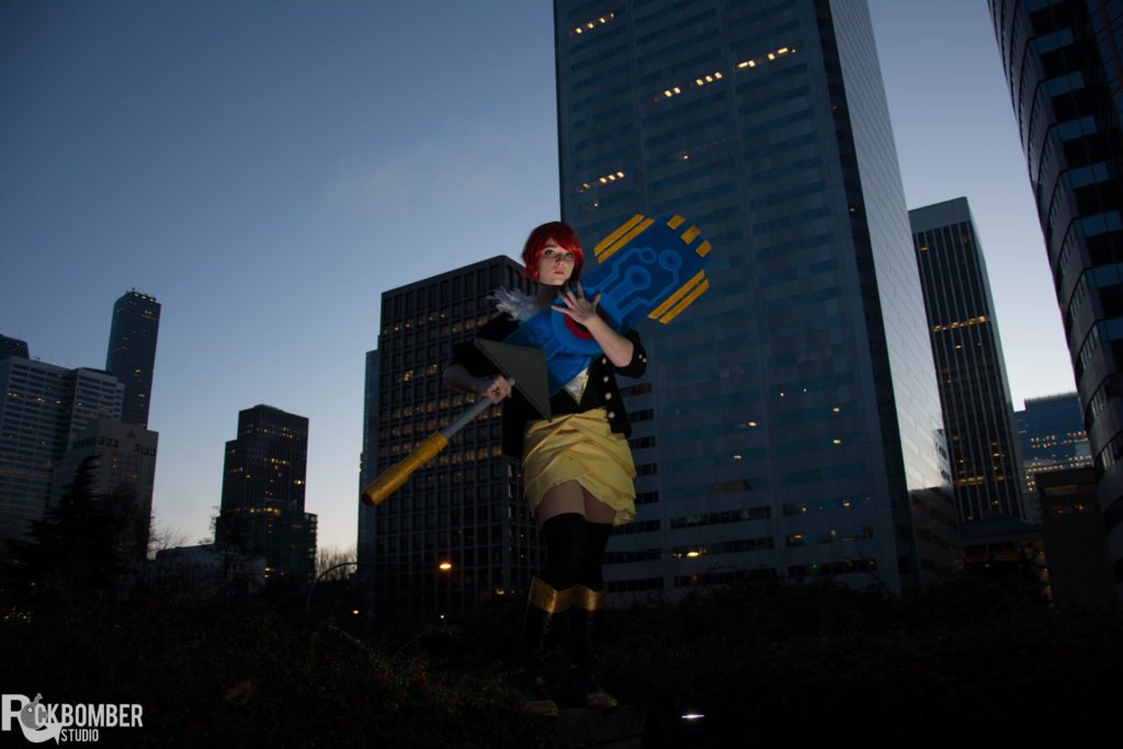 We All Become: Red from Transistor Cosplay – RandomTuesday